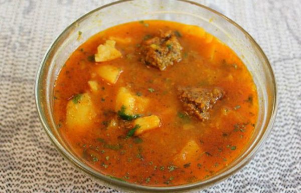 Top 10 Local Foods of Uttarakhand – Traditional Pahadi Cuisine